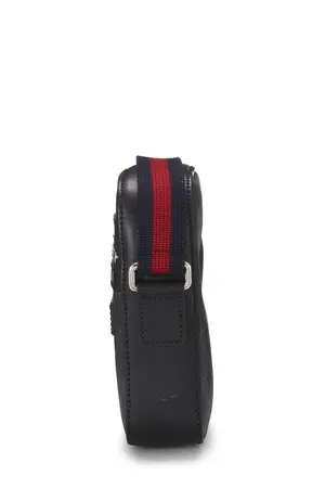 Gucci Gg Supreme Web Messenger