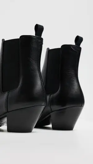 NILI LOTAN Joplin Booties