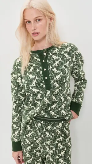 THE GREAT. OUTDOORS The Slope Henley