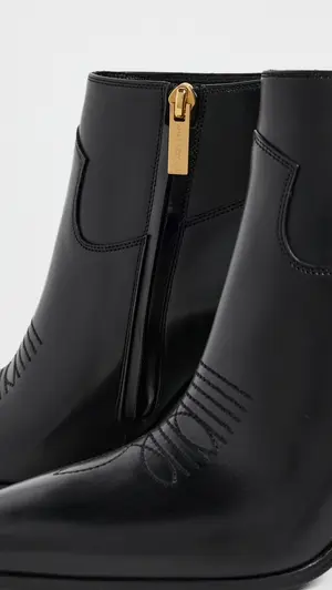 NILI LOTAN Lucinda Boots