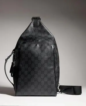Gucci Essence Classic Sling Bag