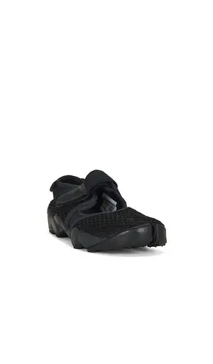 Nike Rift Sneakerina In Black - Off Noir