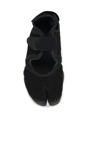Nike Rift Sneakerina In Black - Off Noir