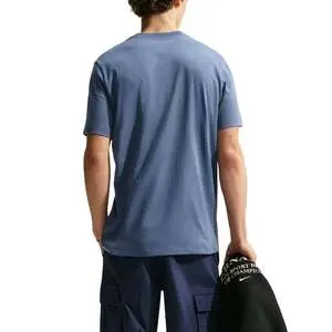 Nike Swoosh T-shirt