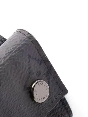 LOUIS VUITTON 2010s Monogram Eclipse Discovery Compact Wallet