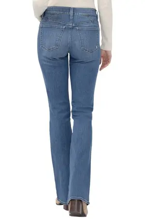 SILVER JEANS CO. Elyse Bootcut Jeans