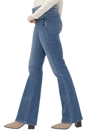 SILVER JEANS CO. Elyse Bootcut Jeans