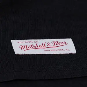 Mitchell & Ness Philadelphia Eagles Core Essentials Micro Logo Boxy Crop T-shirt