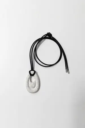 PRETTI.COOL Ripple Concrete Necklace - White Terrazzo