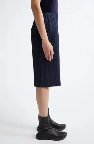 Issey Miyake Thicker Bottoms 2 Pleated Bermuda Short