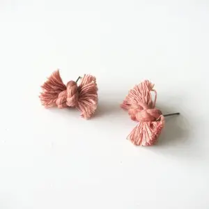 PRETTI.COOL Knot Earrings - Coral