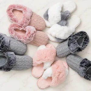 WRAPPED IN A CLOUD The Cloud Slipper - Silver/white