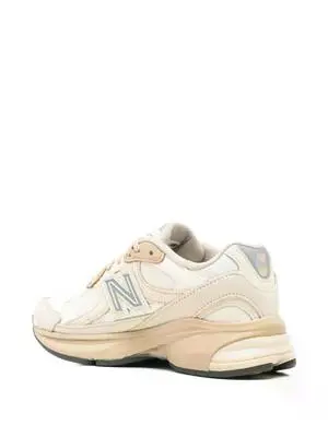 NEW BALANCE Panelled Low-top Sneakers