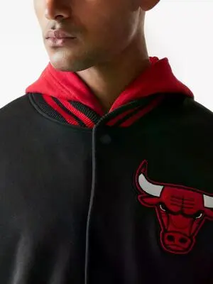 New Era Chicago Bulls Varsity Jacket - Black
