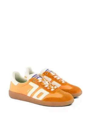 BACK 70 Ghost 12 Sneakers