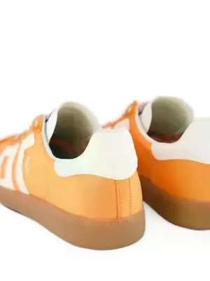 BACK 70 Ghost 12 Sneakers