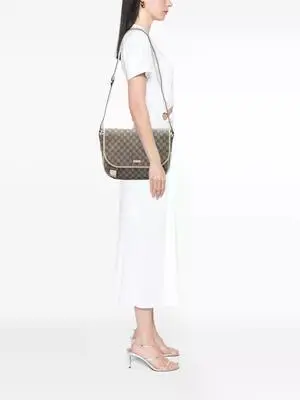 Gucci 2016-2026 Gg Supreme Crossbody Bag