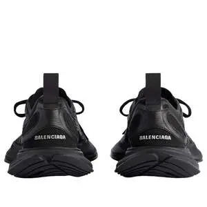 Balenciaga Circuit - Black