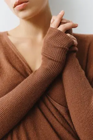 PILCRO 100% Cashmere Twist Sweater - Deep Red