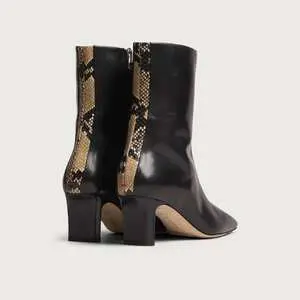 AeydĒ Billie Square Toe Heel Ankle Boots