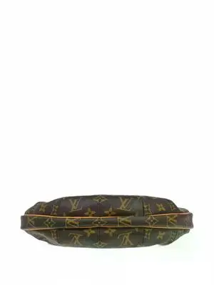 LOUIS VUITTON 2002 Monogram Croissant Shoulder Bag