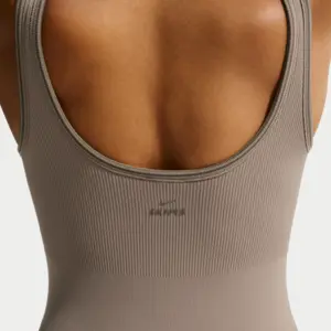 Nike Skims Ribbed Seamless Scoop-neck 5" Bodysuit