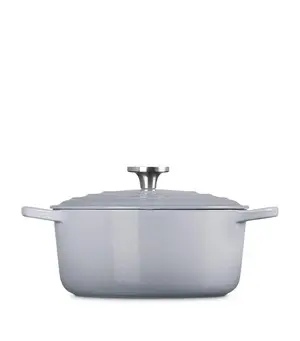 LE CREUSET Cast Iron Round Casserole Dish