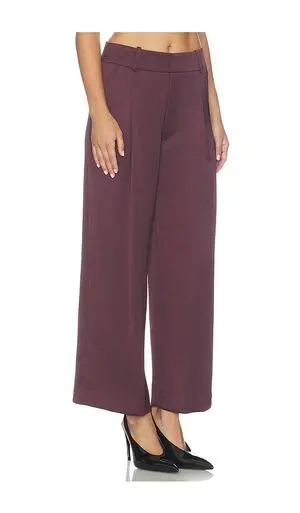 Smythe Cropped Pleated Trouser In Burgundy