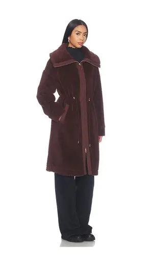 Varley Bennet Long Sherpa Coat In Brown