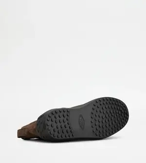 TOD'S Gommino Chelsea Boots