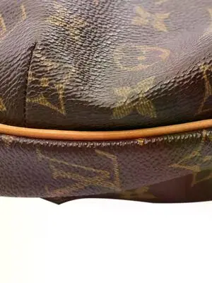 LOUIS VUITTON 2003 Monogram Croissant Mm Hobo Bag