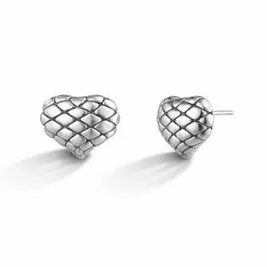 GOLD & HONEY Quilted Heart Stud Earrings