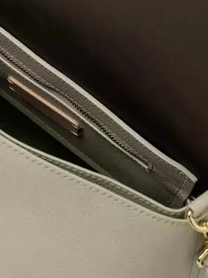 COCCINELLE Nikla Medium Grained Shoulder Bag