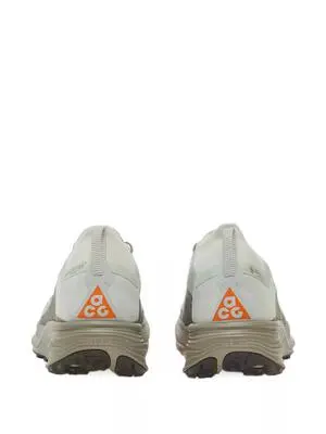 Nike Pegasus Trail Gore-tex Sneakers