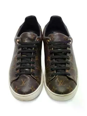 LOUIS VUITTON Frontrow Monogram Sneakers