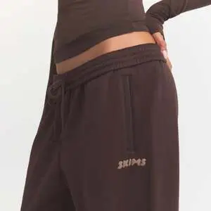 SKIMS Leg Warmer Sweatpant With Embossed Logo | | Cotton Fleece