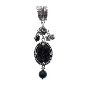 GEM KINGDOM Black Flower Cameo Pendant