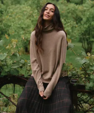 Jenni Kayne Flynn Cashmere Turtleneck Top - Stone
