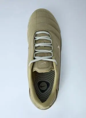 Nike Total 90 Shox Magia Sneakers - Olive