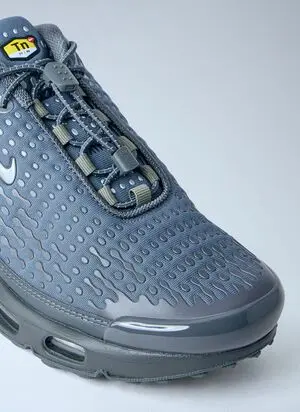 Nike Air Max Plus 7 Sneakers - Grey