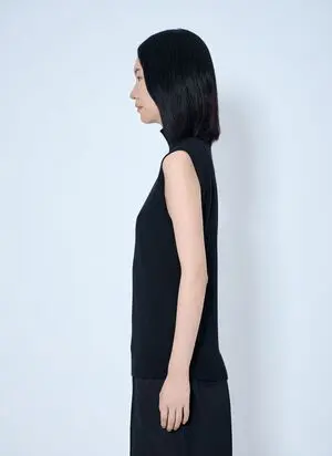 TOTEME Sleeveless Fine Turtleneck