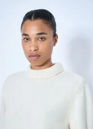 RÓHE Statement Shoulder Cropped Turtleneck