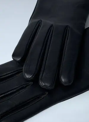 Gucci Logo Embossed Gloves