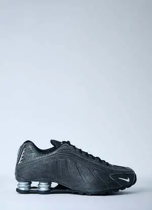 Nike Shox R4 Qs Sneakers - Grey