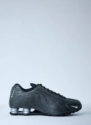 Nike Shox R4 Qs Sneakers - Grey