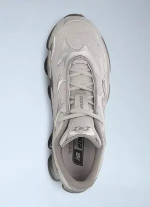 NEW BALANCE Abzorb 2000 Sneakers