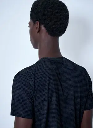 DISTRICT VISION Textured Crewneck T-shirt