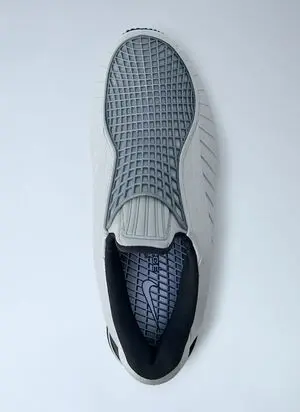 Nike Air Max Dolce Sneakers - Silver