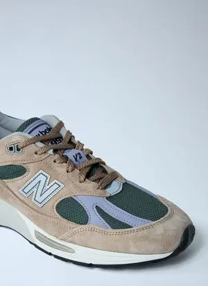NEW BALANCE 991v2 Sneakers