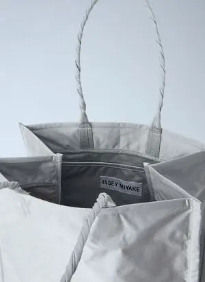 Issey Miyake Crumplable Tote Bag - Light Grey